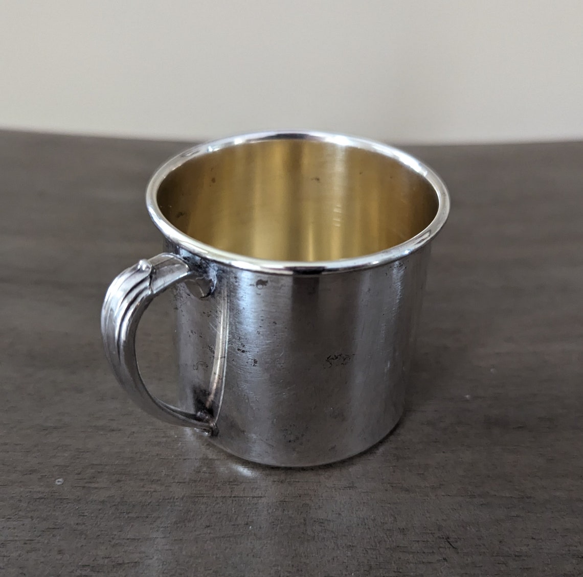 Vintage ONEIDA Silver Plate Baby Christening Cup 2 3/8" W/handle, Mono ...