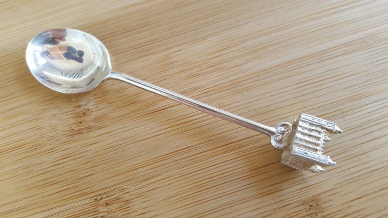 Vintage Collectible Sterling WINDSOR PALACE Souvenir Spoon - Etsy