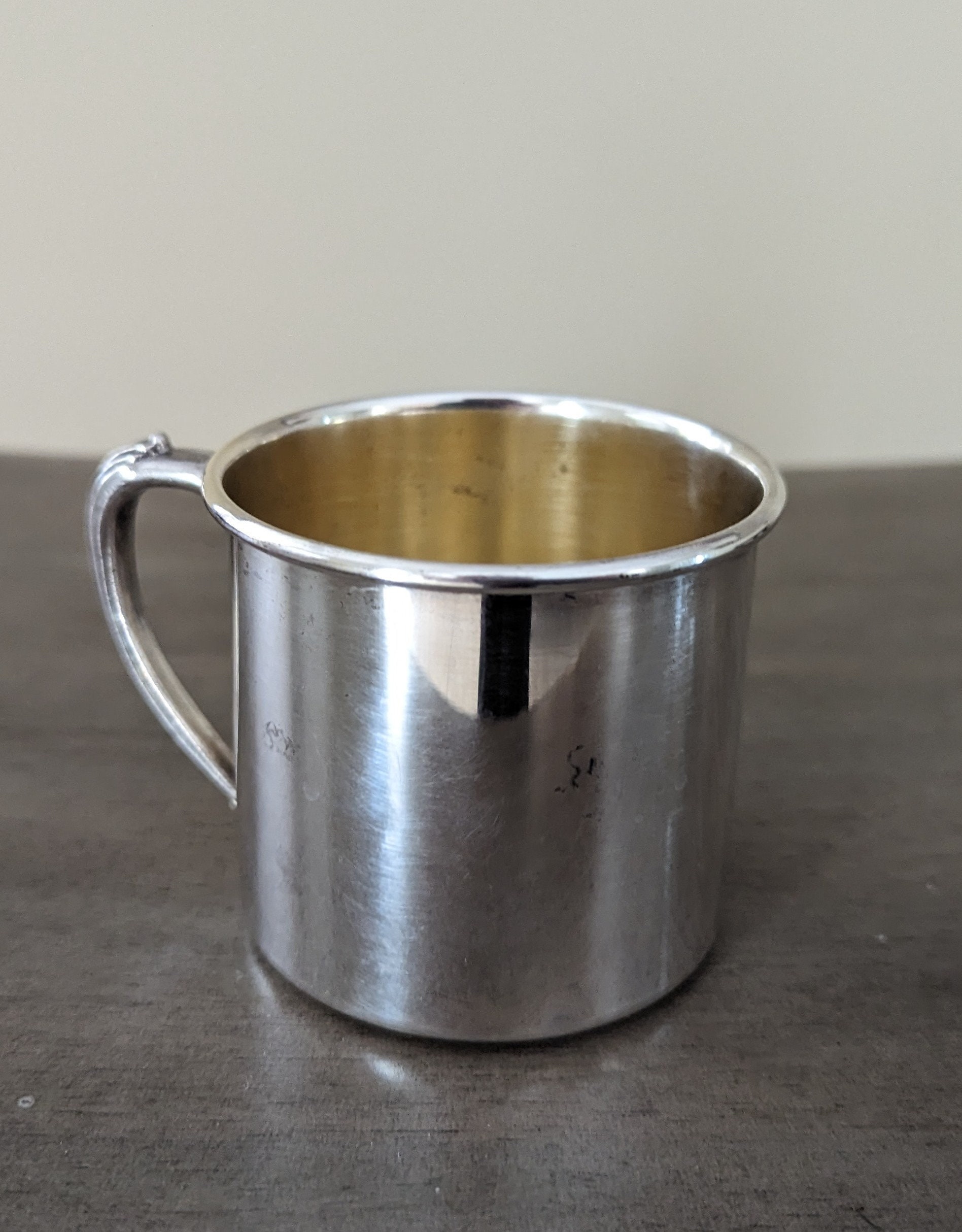 Vintage ONEIDA Silver Plate Baby Christening Cup 2 3/8" W/handle, Mono ...