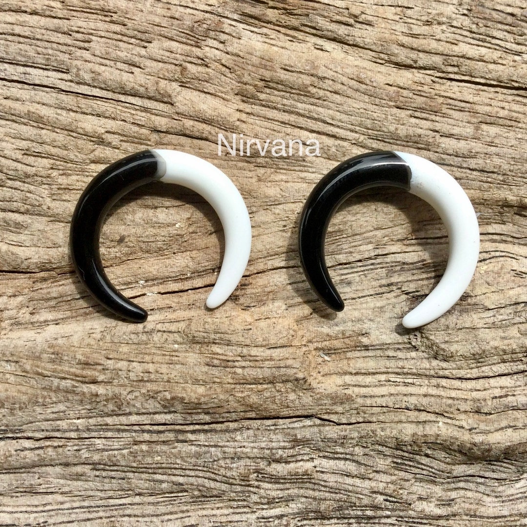 1 Pair (2 Pieces) Half Black & Half White Pinchers Spirals Glass - Etsy