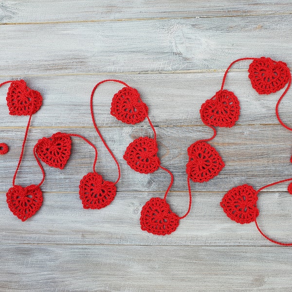 Red Heart Garland - Etsy