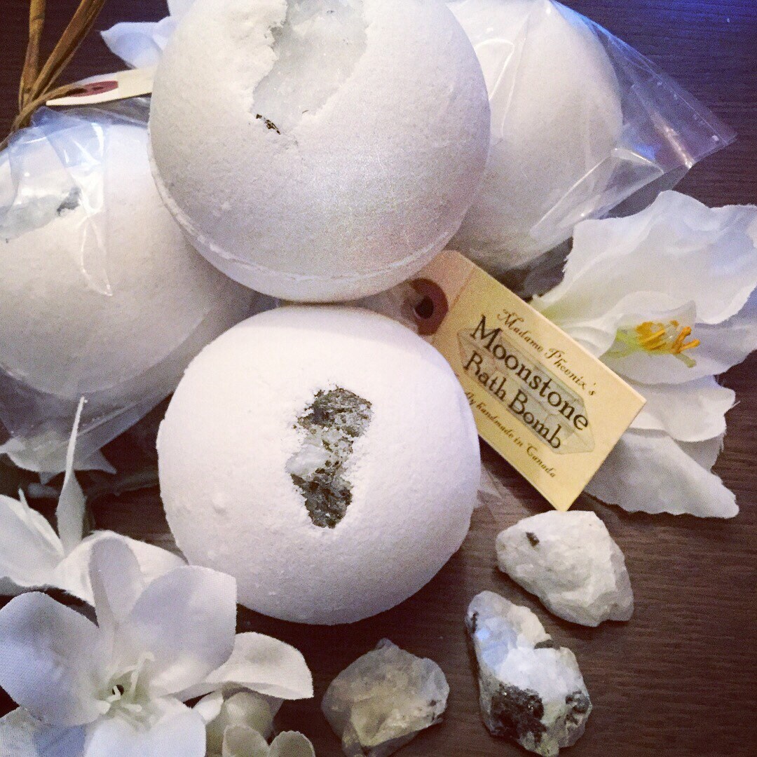 Moonstone Crystal Blessing Magic Bath Bomb - Etsy
