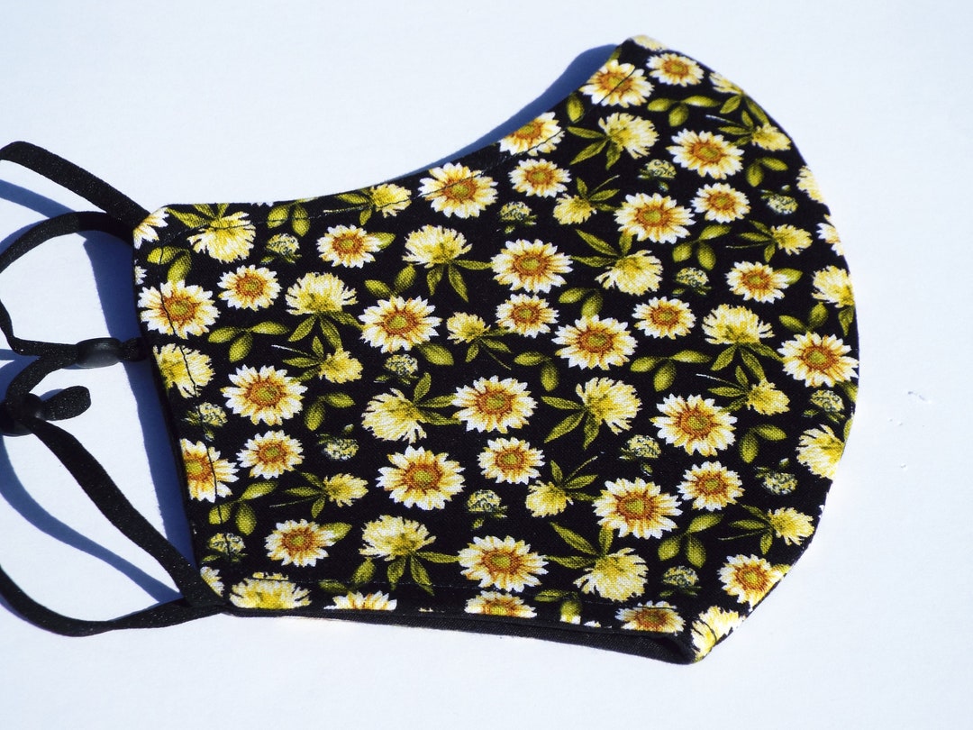FACE MASK Daisy Flowers Face Mask With Filter Triple Layer Mask - Etsy