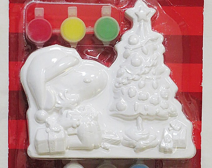 Paint Your Own Peanuts Snoopy & Woodstock Christmas Tree Plaster Scene ...