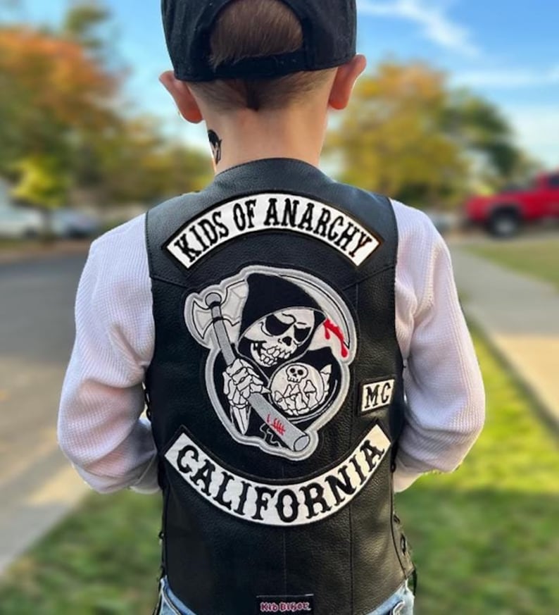 KIDS OF ANARCHY Leather Vest Includes Patch Set. Sons of Anarchy Fan ...