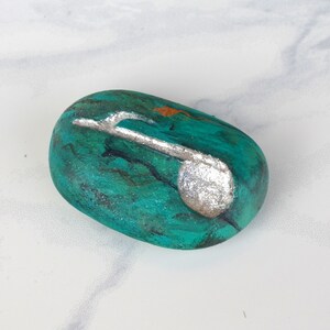 Musical Note Token Stone, Symbol of Sound Art, Hand Carved Gift, Hand ...