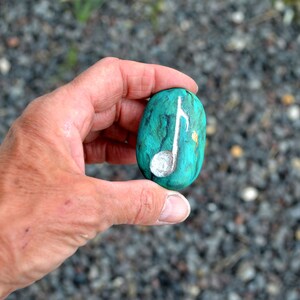 Musical Note Token Stone, Symbol of Sound Art, Hand Carved Gift, Hand ...
