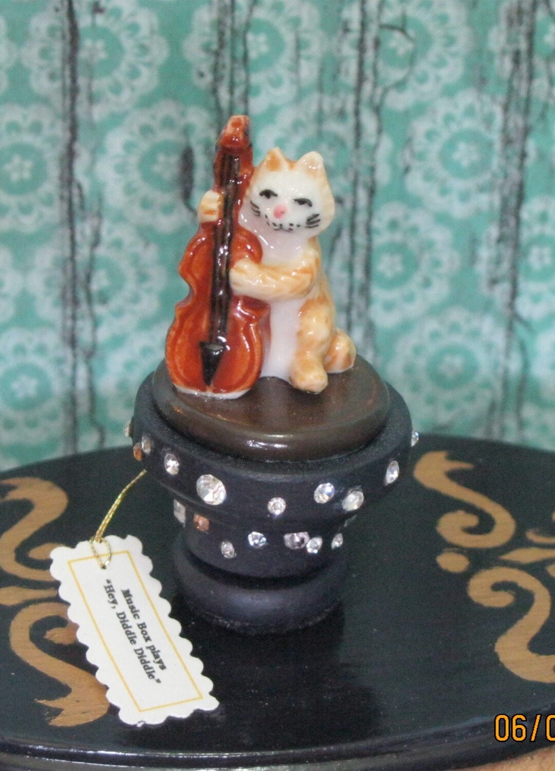 OOAK Miniature Imitation Music Box With Porcelain Cat and Fiddle in 1:6 ...
