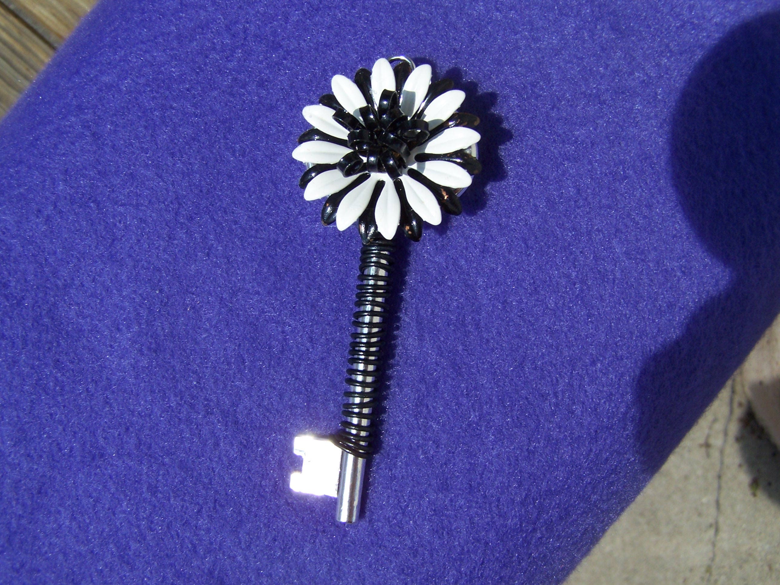 Vintage Costume Jewelry SKELETON KEY Pendant Decorative - Etsy