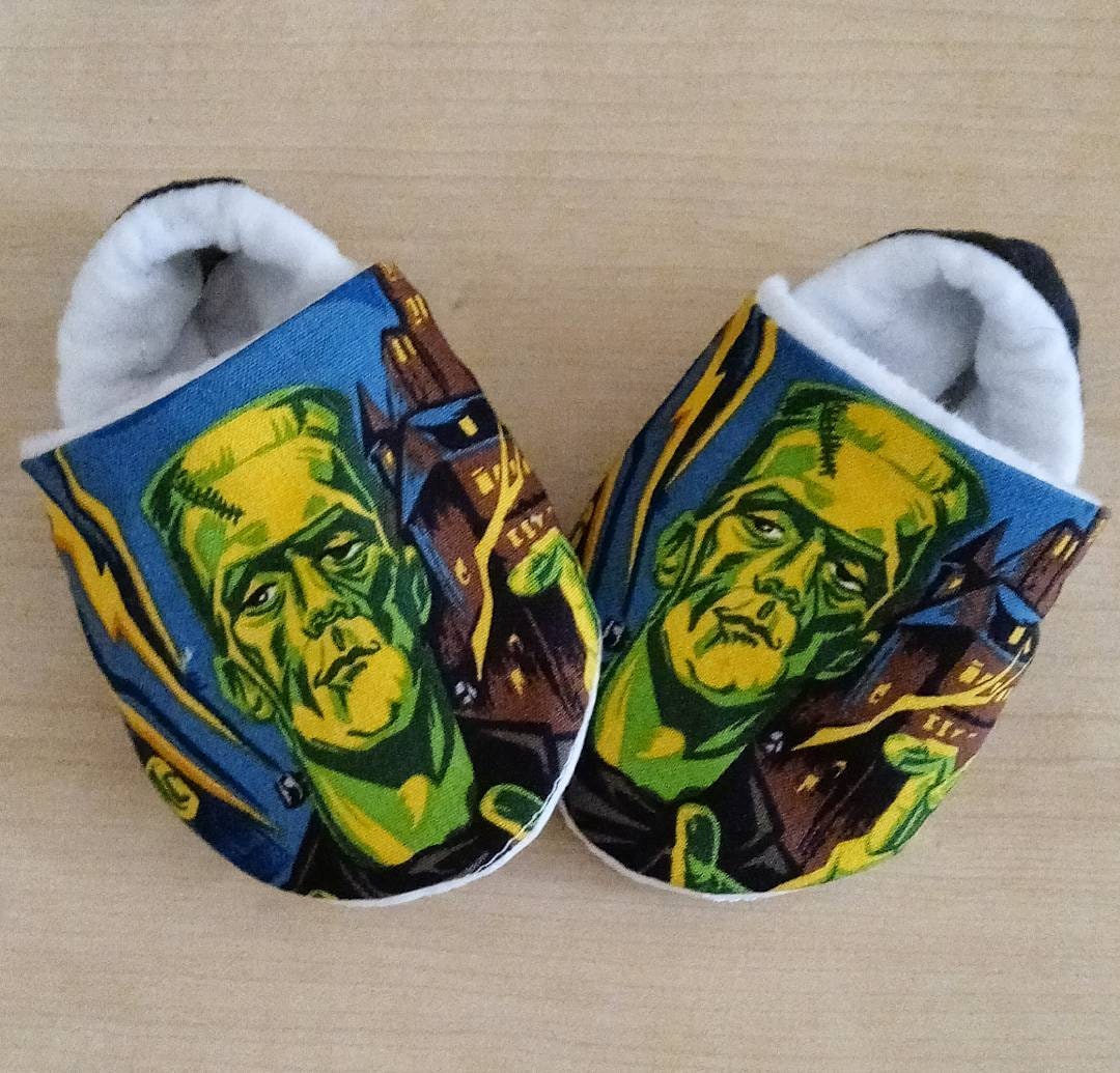 Zapatos de bebé monstruo. Talla recién nacida a US 6. Hecho a mano ...