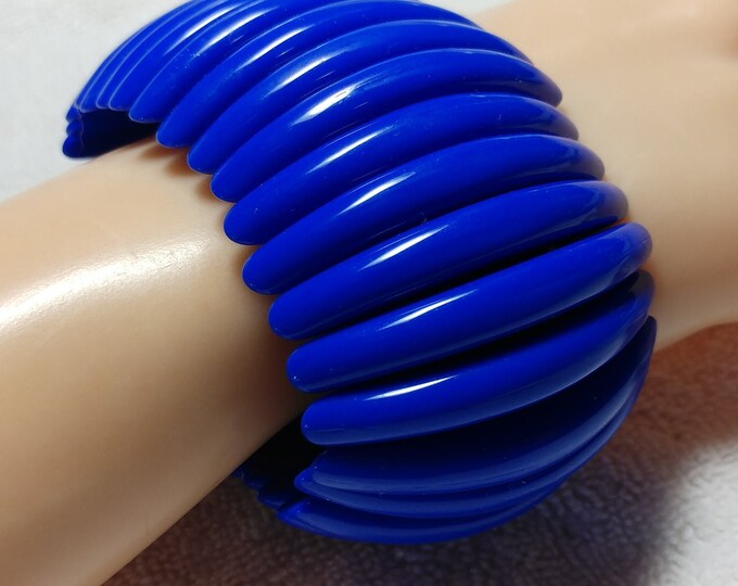 Vintage Blue Lucite Half Moon, Stretch Bangle Bracelet - Etsy