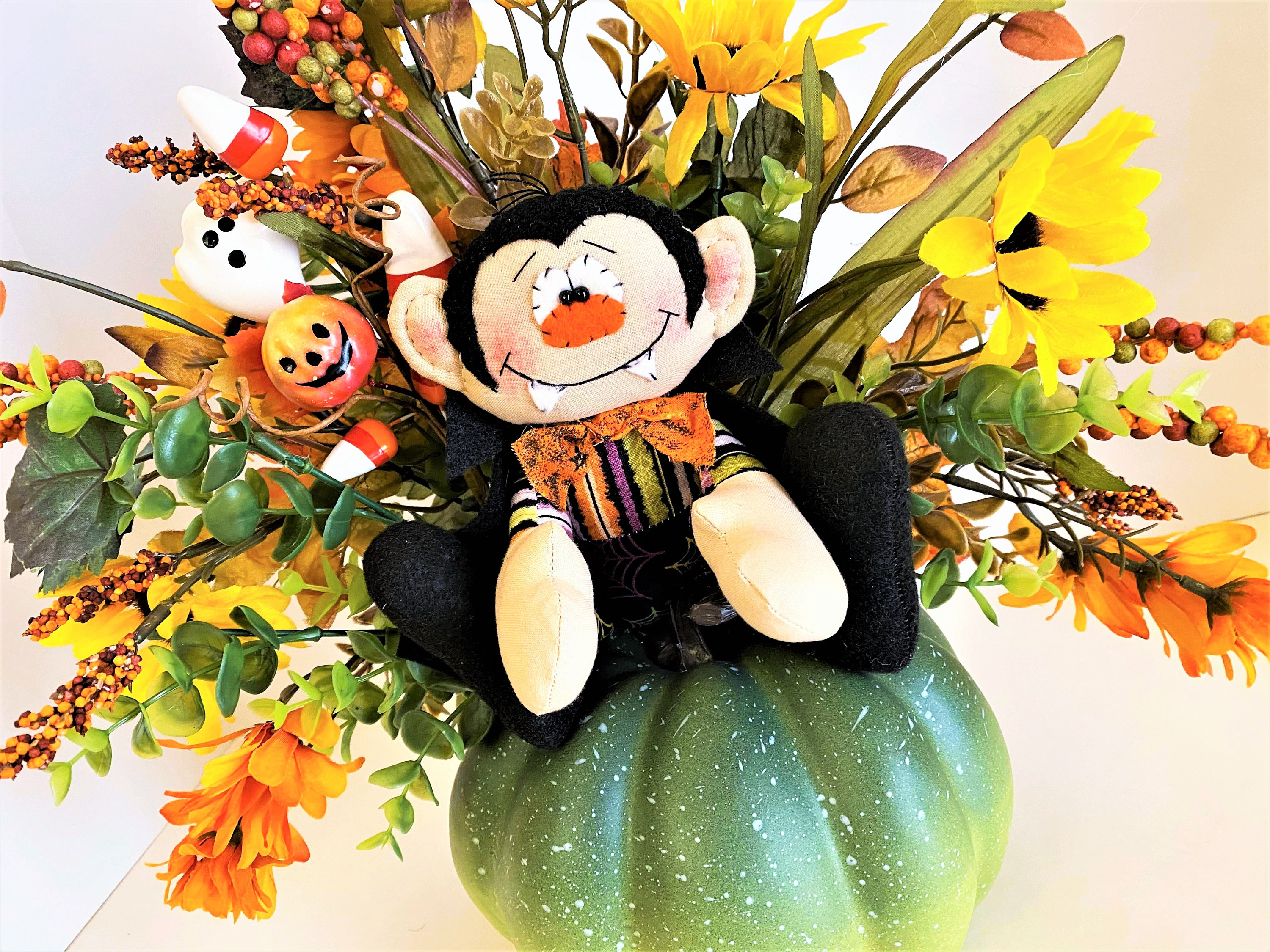 Halloween Dracula Floral Arrangement Bsby Dracula Pumpkin - Etsy