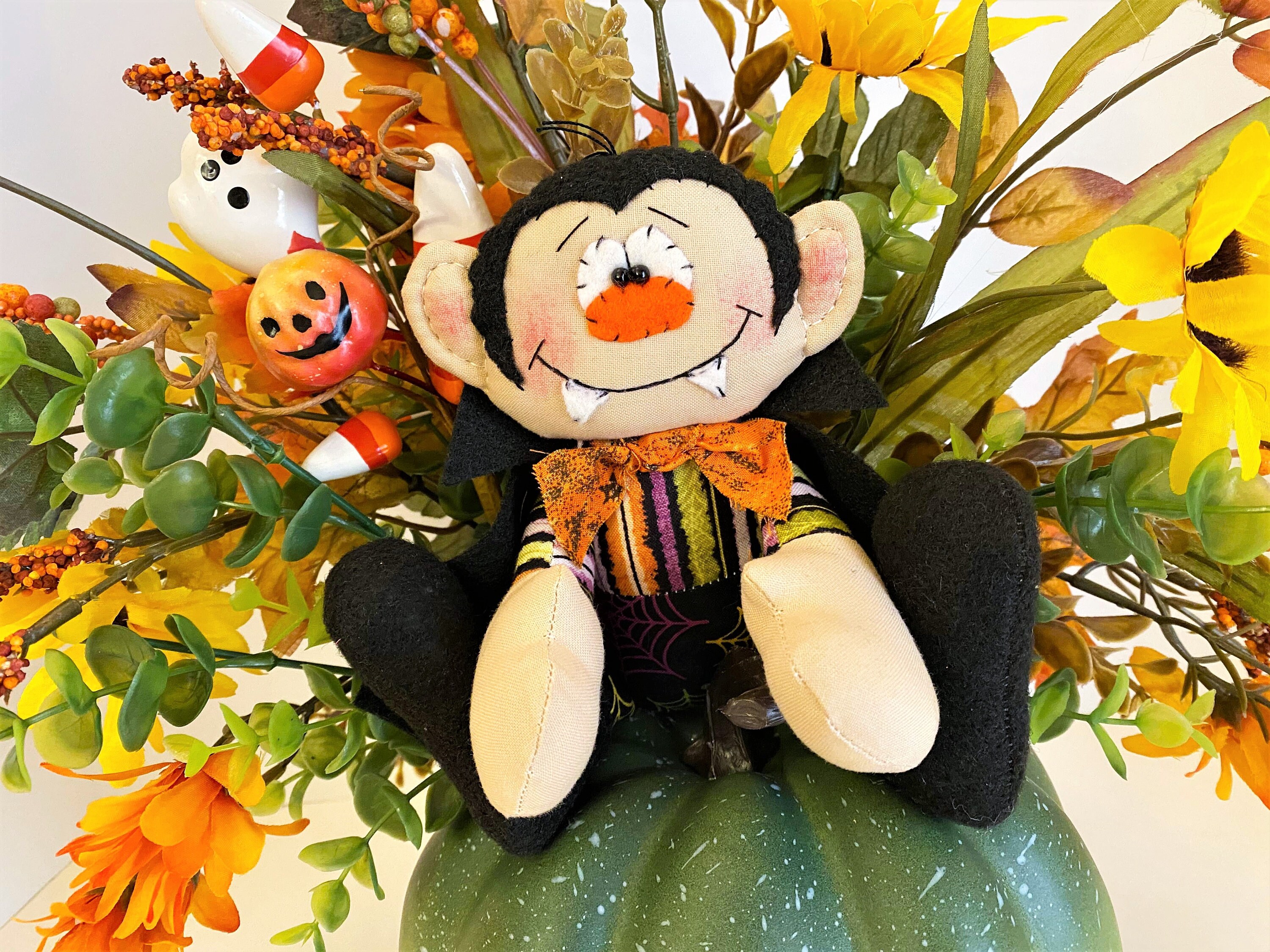 Halloween Dracula Floral Arrangement Bsby Dracula Pumpkin - Etsy