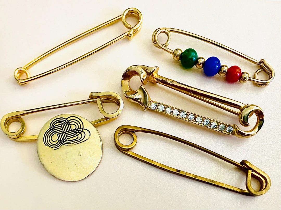 5 Vintage Safety Pins, Crafting Jewelry, Vintage Pins, Metal ...