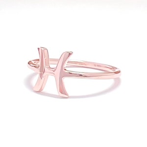 14K Solid Gold Pisces Ring / Zodiac Ring / Horoscope Ring / Astrology ...