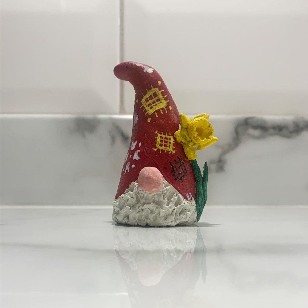 Little Welsh Blanket Daffodil Gnome Bach - Etsy UK