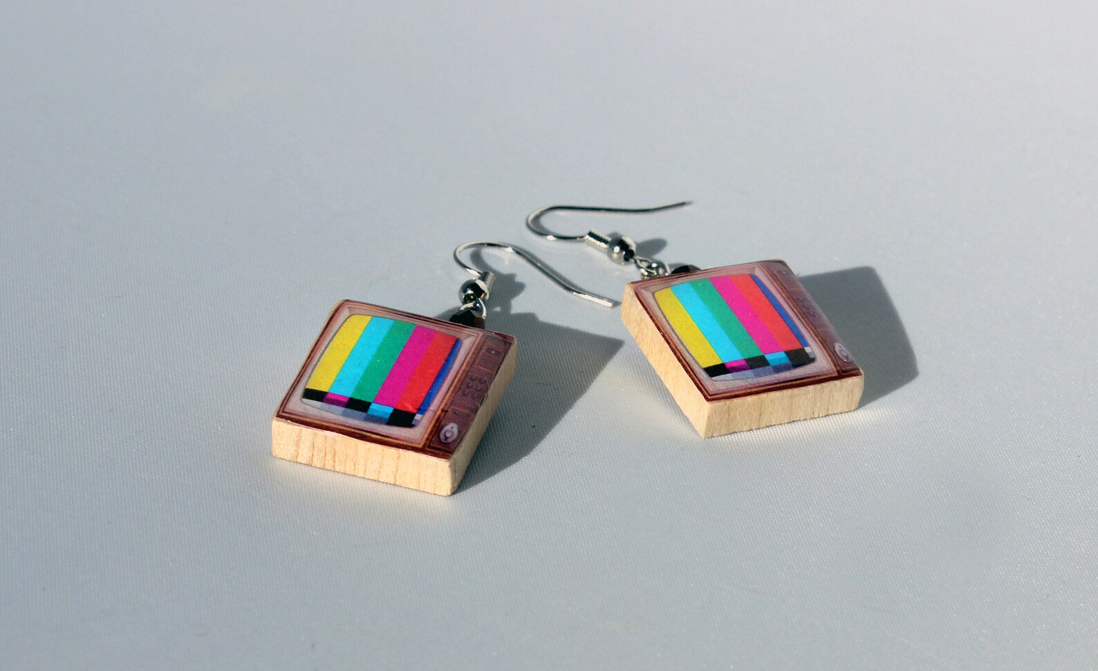 Vintage Television Set Scrabble Tile Dangle Earrings | Etsy