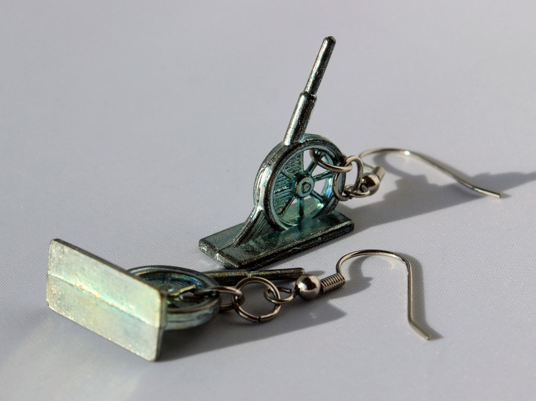 Monopoly Cannon Howitzer Token Earrings - Etsy