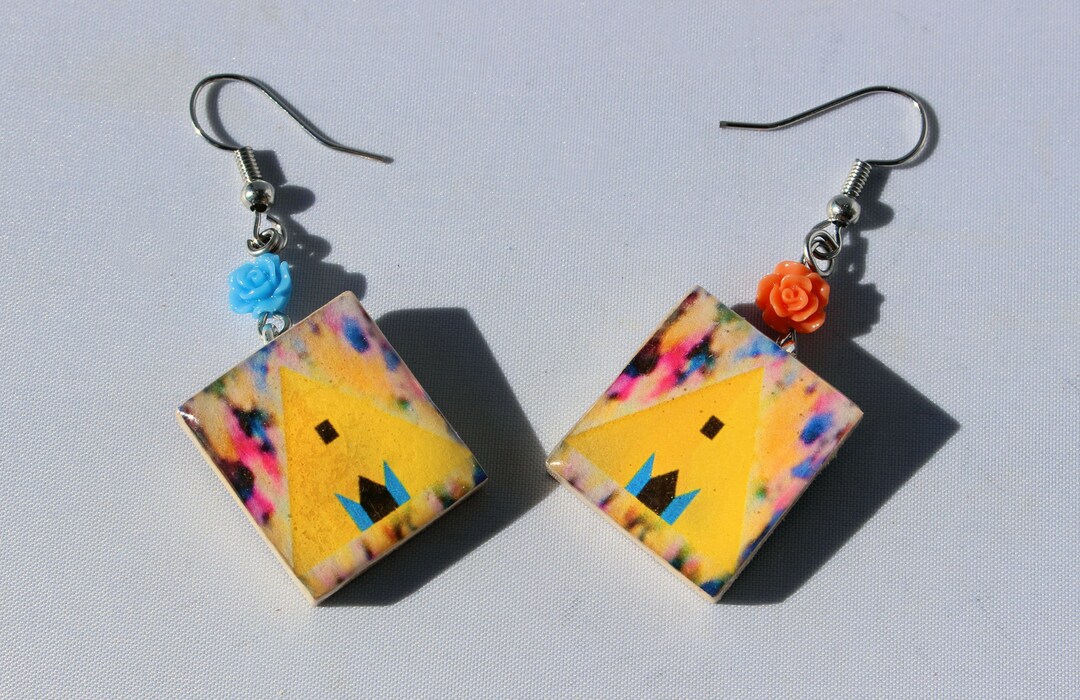 Midsommer Inspired Scrabble Tile Dangle Earrings - Horror Jewelry - Etsy