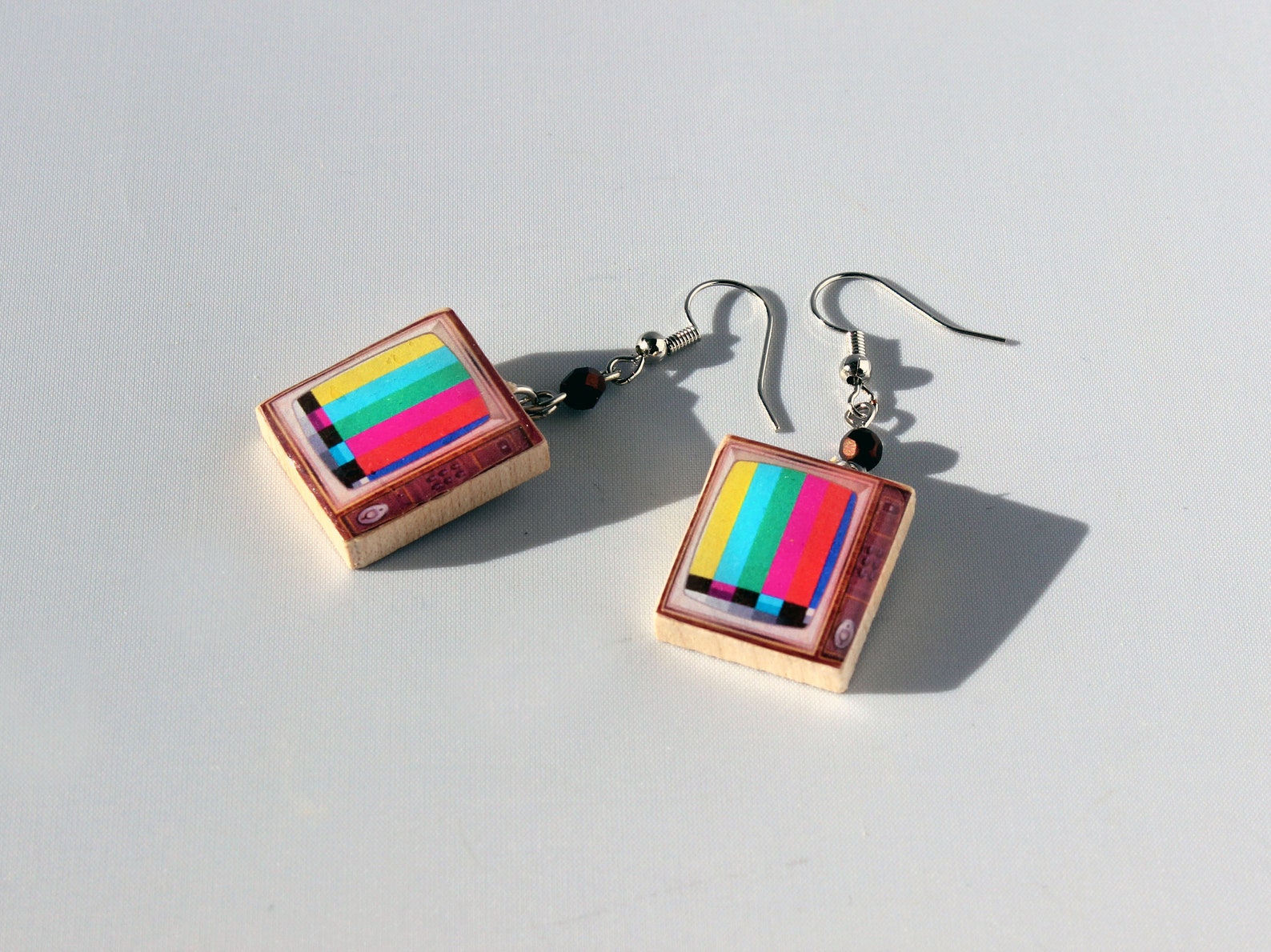 Vintage Television Set Scrabble Tile Dangle Earrings - Etsy