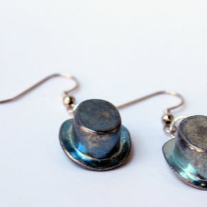 Monopoly Top Hat Token Earrings - Etsy
