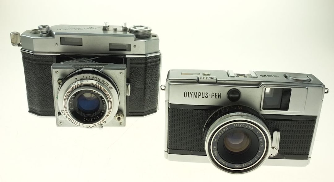 Deco Deco Cameras Camera Collectors Hobbyist Window Dressing Agfa Karat ...