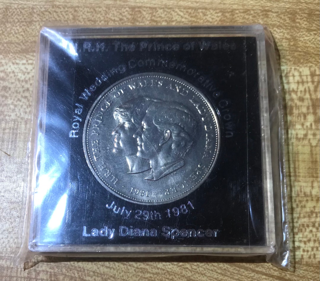1981 Royal Wedding Commemorative Coin Diana & Prince Charles Queen ...