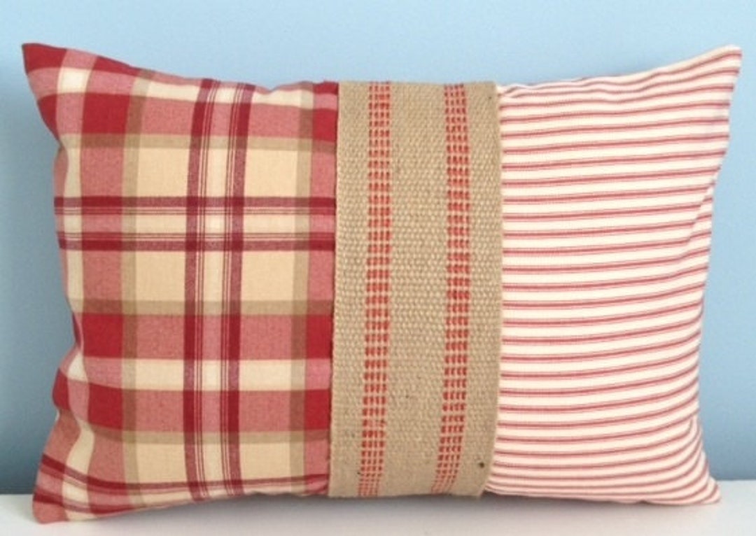 Farmhouse Pillow Cover, Rustic Country Throw Pillow Cover, Burlap Red ...