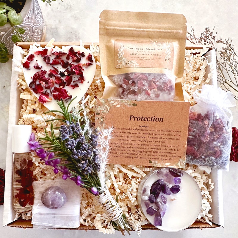 Crystal Gifts - 60+ Gift Ideas for 2025