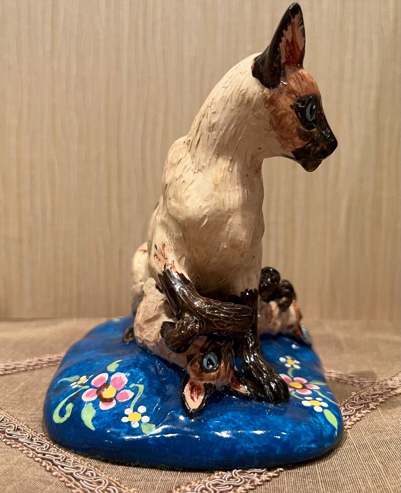 Siamese Cat With Kittens Figurine Basil Matthews England Vintage Art ...