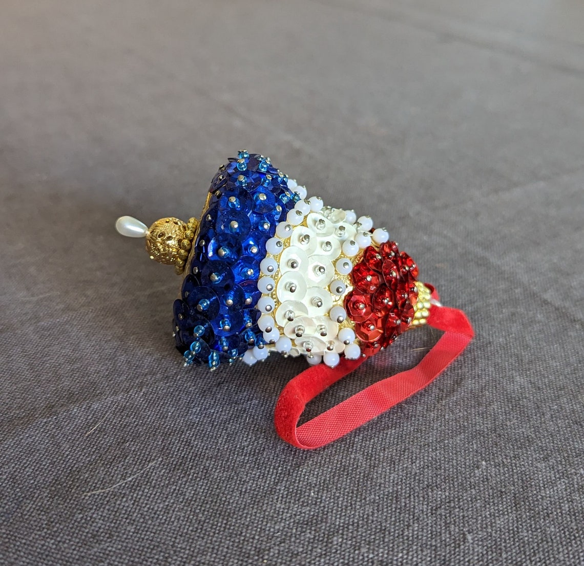 Vintage Red White and Blue Push Pin Bell Ornament - Etsy