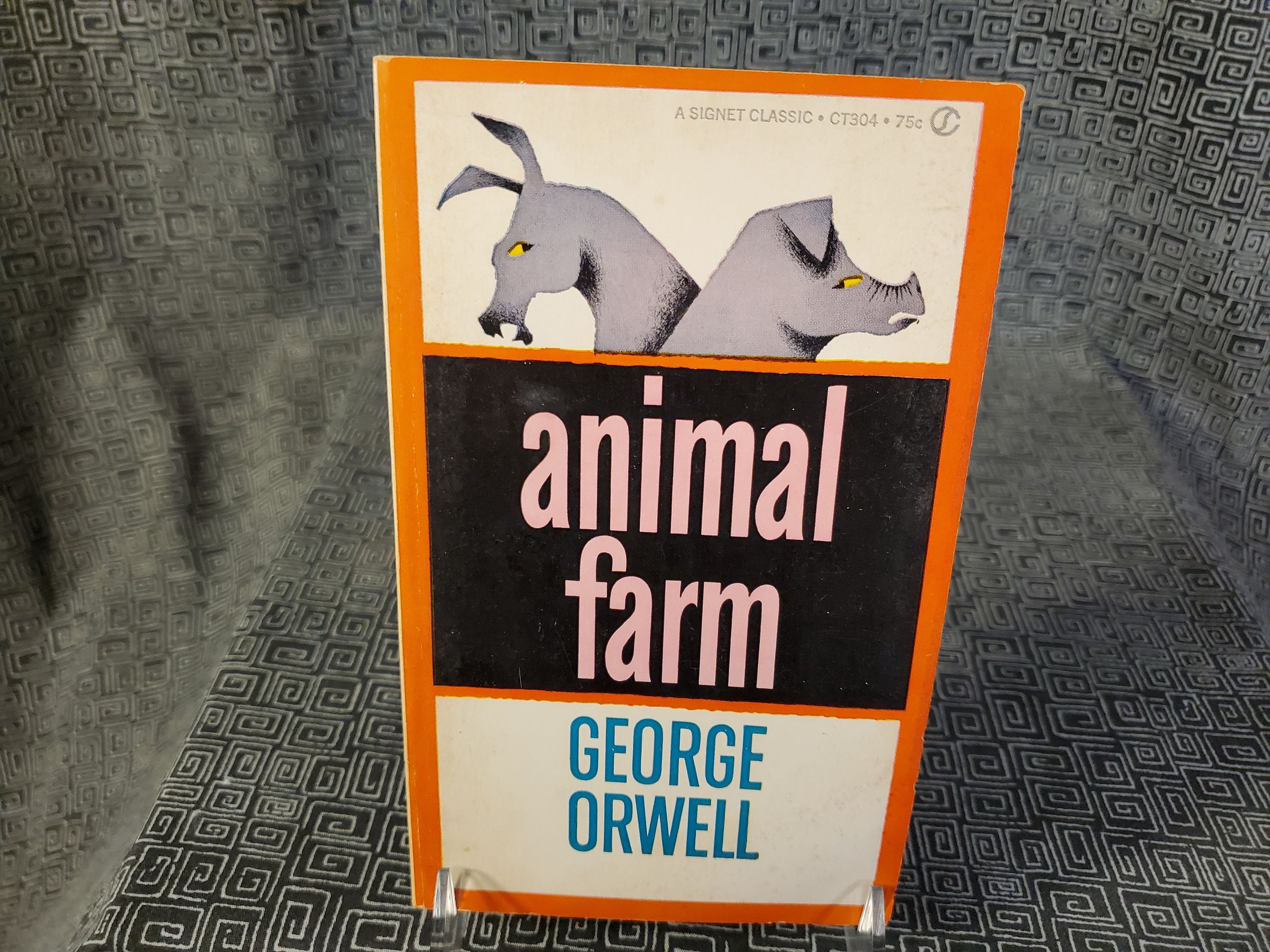 Animal Farm Book Cover Signet