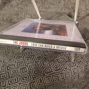 The Judds CD Love Can Build A Bridge - Naiomi and Wynonna Judd - 1996 ...