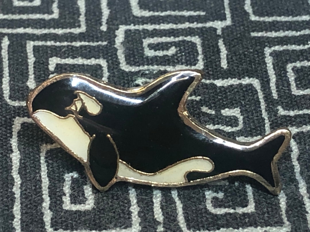 Killer Whale Enamel Pin - Whale Pin - Shamu Pin - Orca Pin - Fish Pin ...
