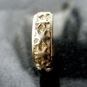 Gold Star Ring 'etoiles' Poesie Ring Unique Engraved Wedding Band ...