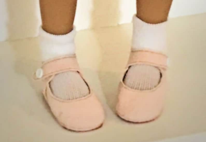 Mary Jane Shoe Pattern Made to Fit 12 Dolls Such as Ruby | Etsy