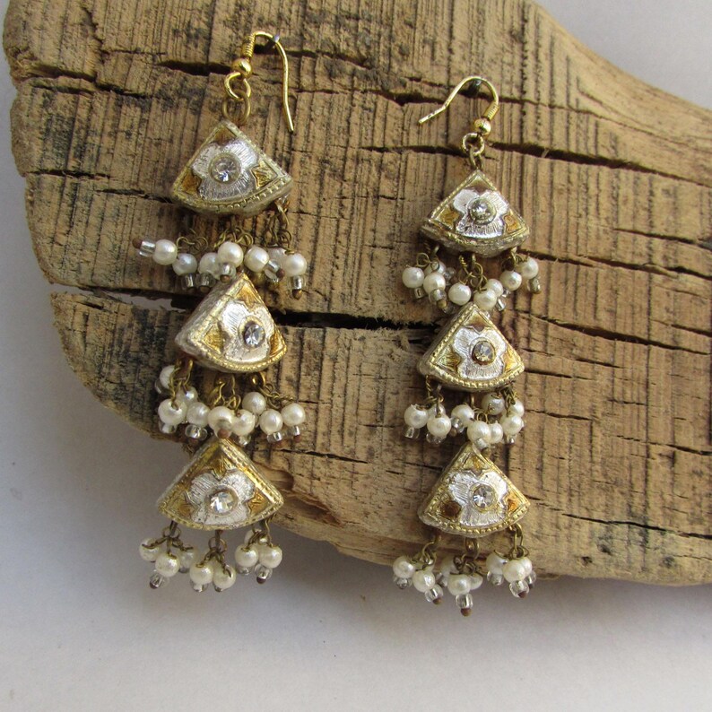 Royal Lakh Earrings - Royal Earrings, Royal Beautiful Earrings, Golden ...