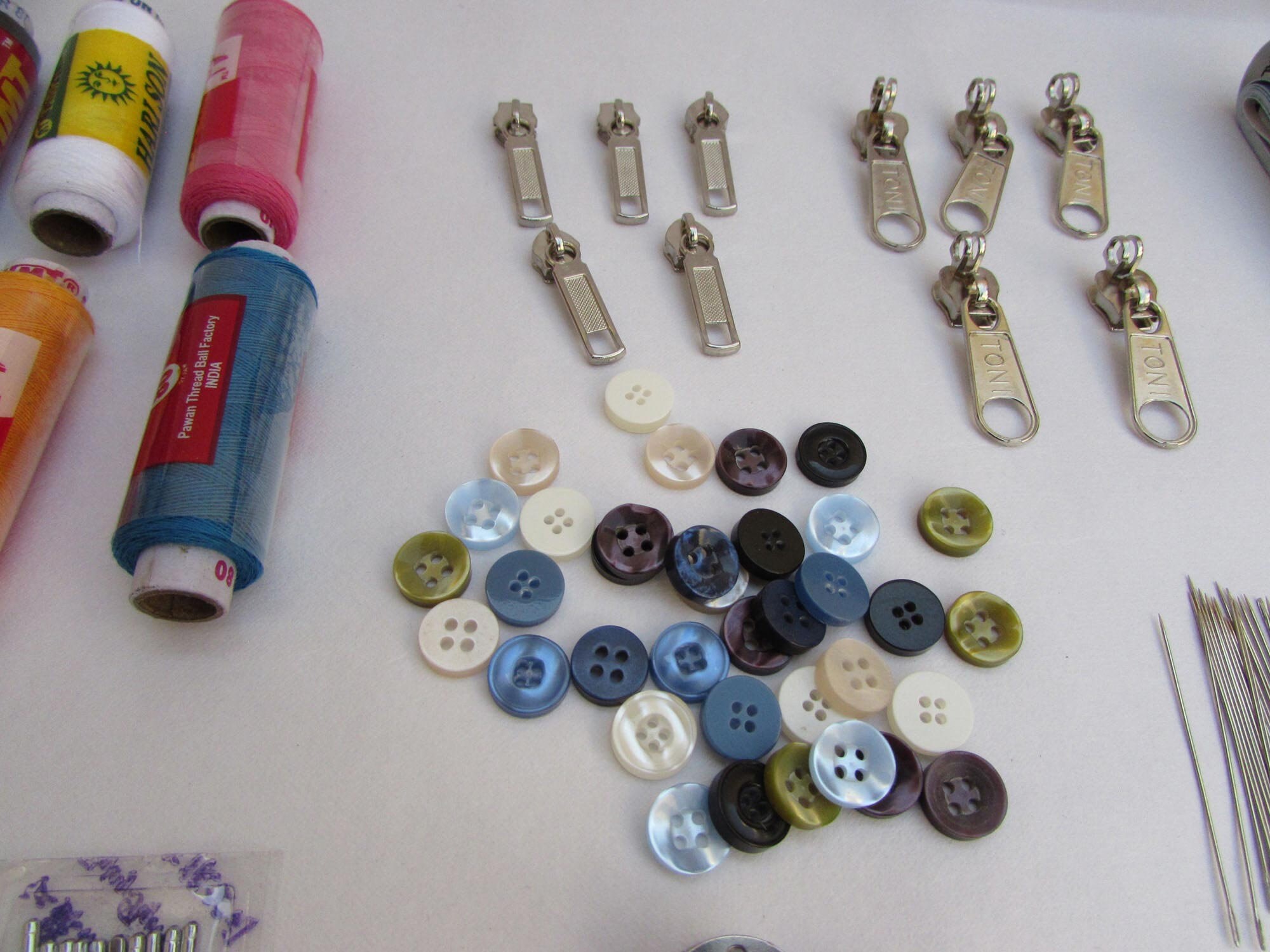 Sewing Tools Kit - Tailoring Tools Kit, 20 Items/240 PCS Sewing Tools ...