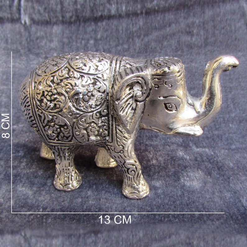Adorable Vintage Embossed Silver Metal Elephant Figurine: 8 X 13 CM ...