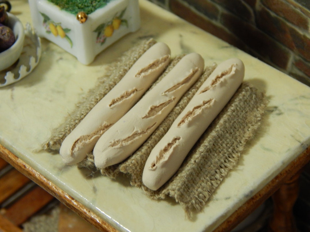 Bakers Couche and Three Loaves French Bread Handmade Miniature 1:12 ...