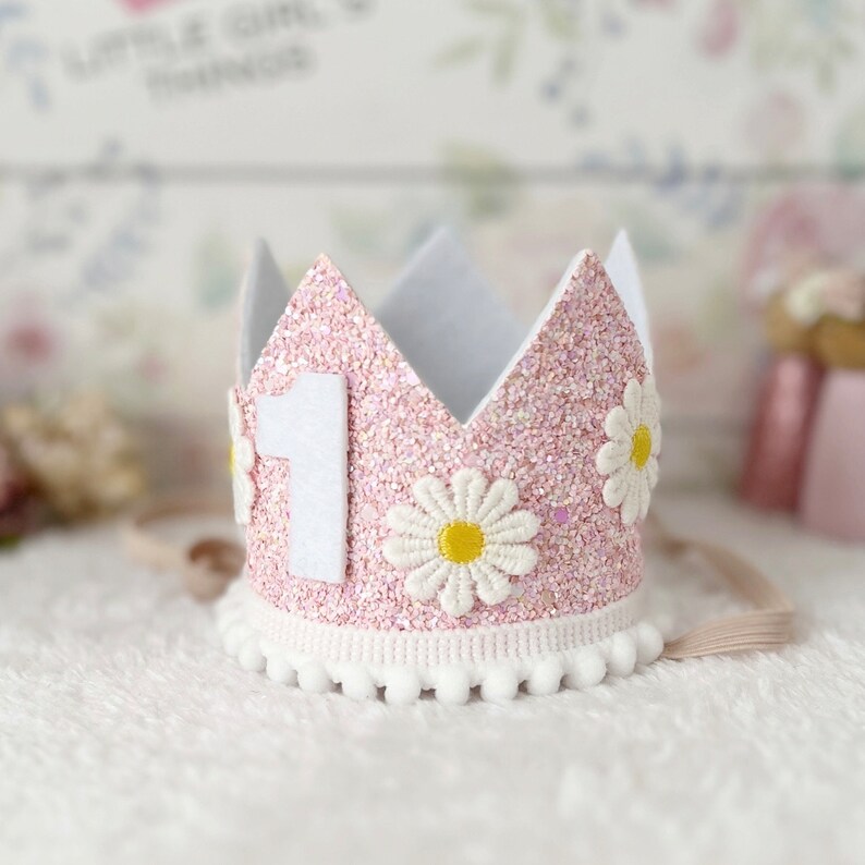 Corona de Daisy para el primer cumpleaños: atuendo bohemio con ...