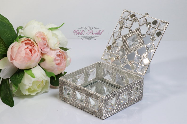 Silver Beautiful Wedding Box, Lasso Box, Crystal Box, Treasure Chest ...