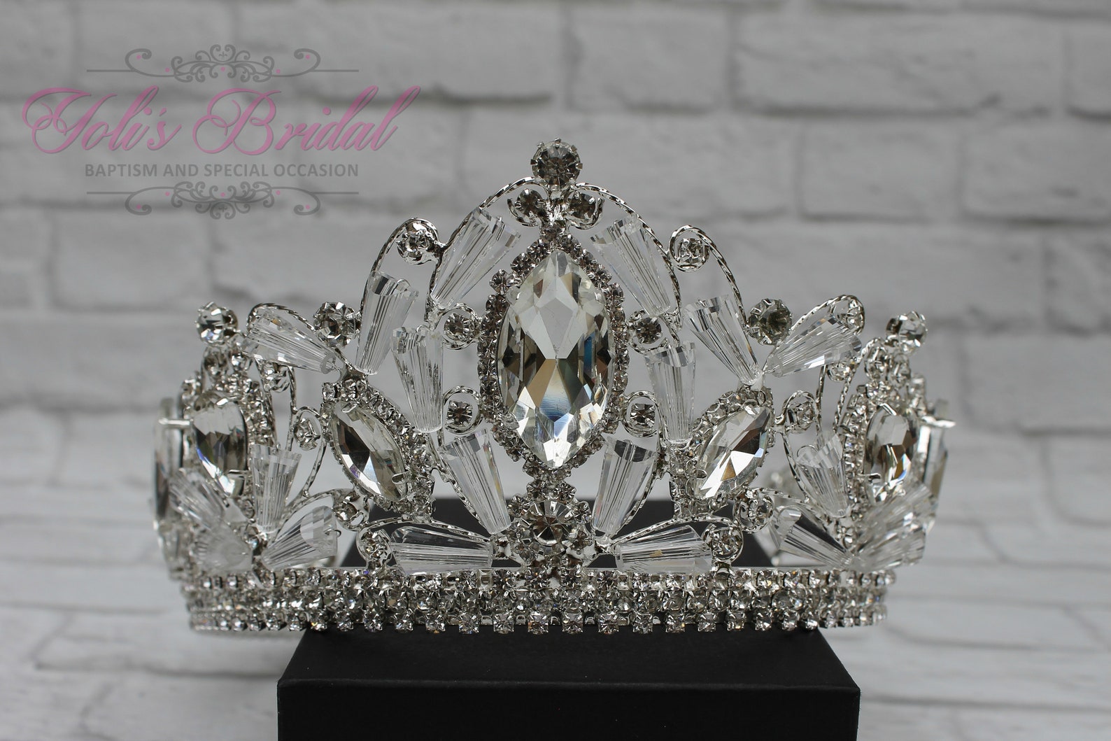 FAST SHIPPING!! Silver Gold Little Girl Round Crown, Royal Crown, Full ...