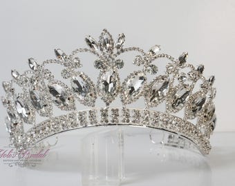 FAST SHIPPING!!! Silver Crown, Gorgeous Silver Tiara, Stunning Sparkle ...