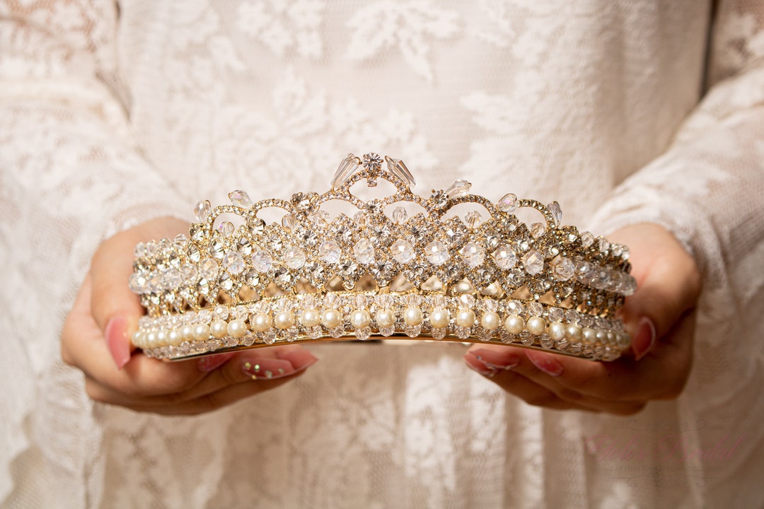 FAST SHIPPING!! Gold Round Crown, Royal Crown, Full Crown, Tiara ...