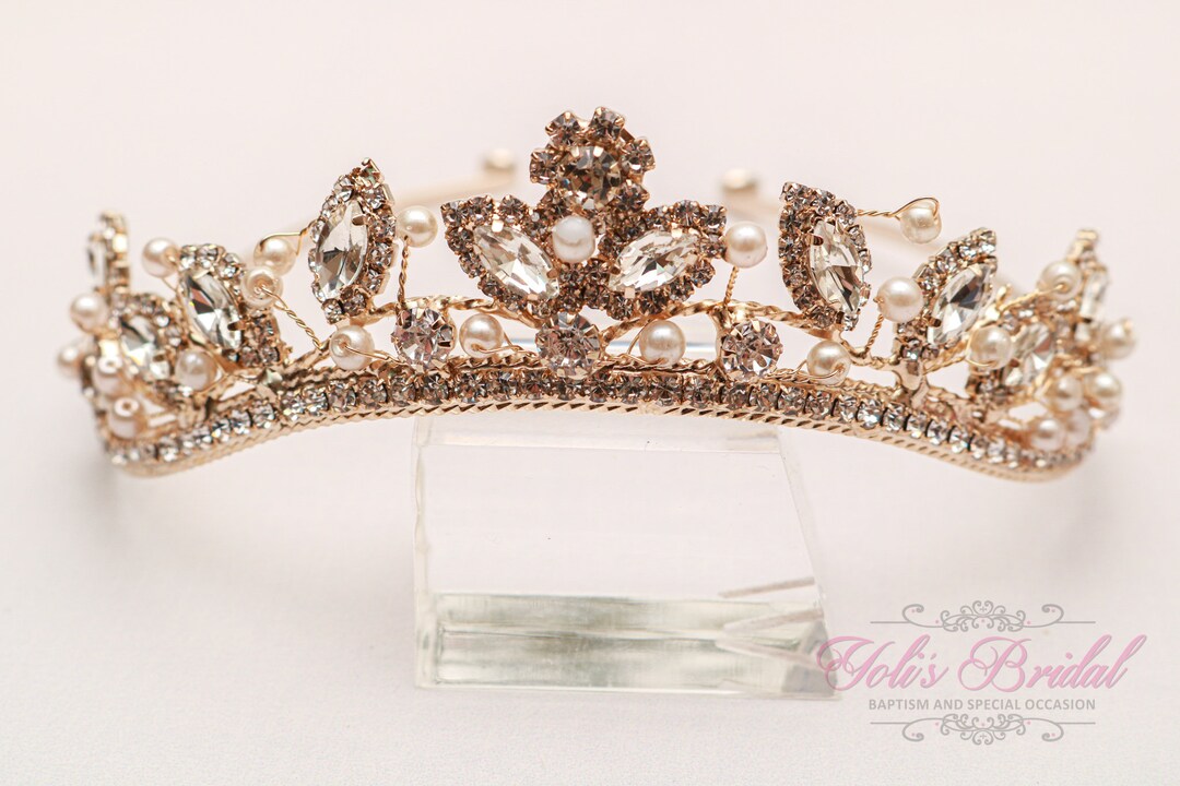 FAST SHIPPING!!! Gold Girl Tiara, Gorgeous Gold Crystal Girl Crown ...