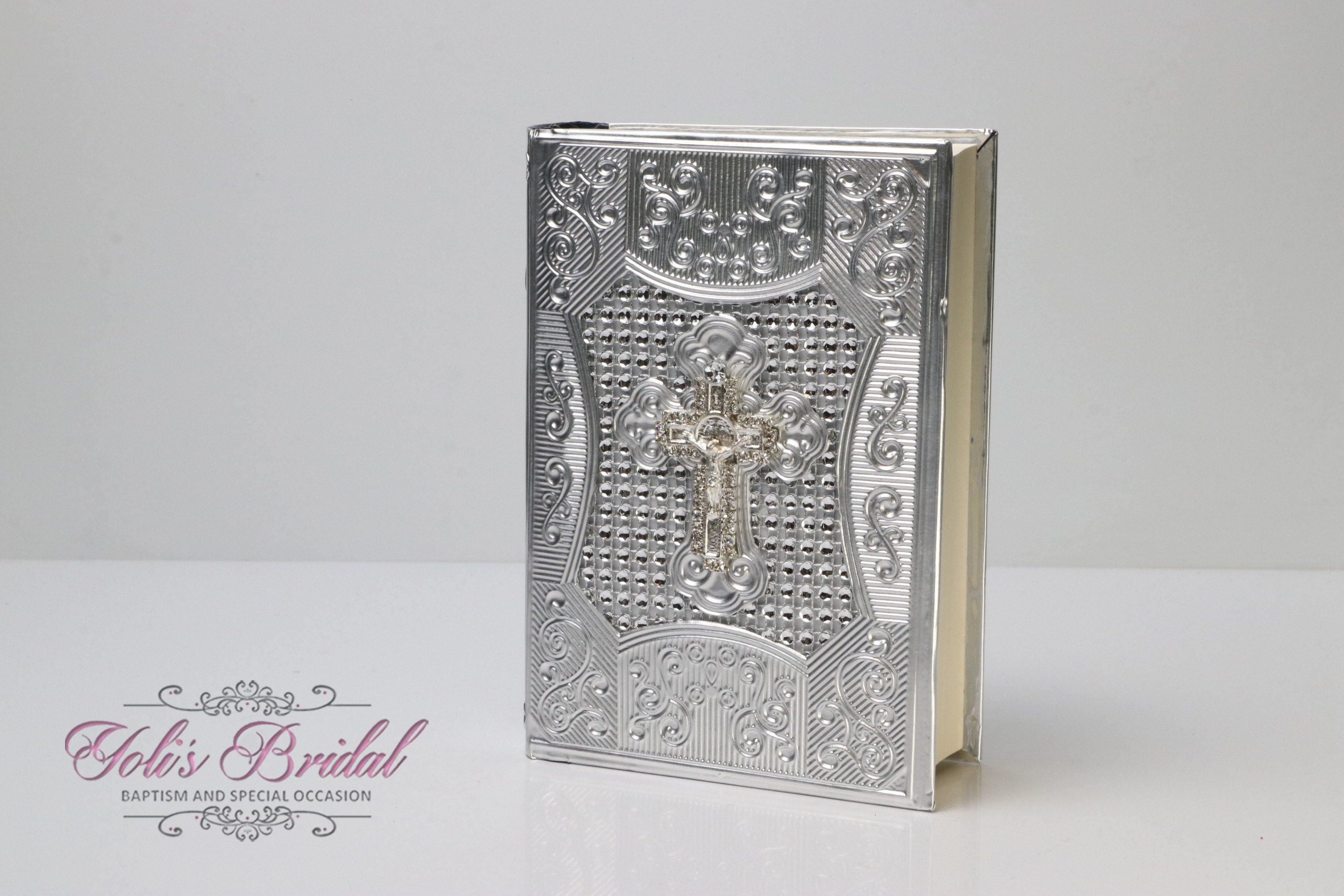 FAST SHIPPING!! Beautiful Silver Embossed Bible, Communion Bible ...