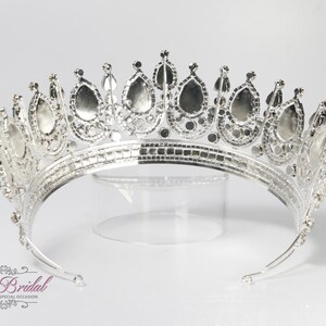 FAST SHIPPING! Silver Graceful Tiara With Green Apple Crystals, Wedding ...
