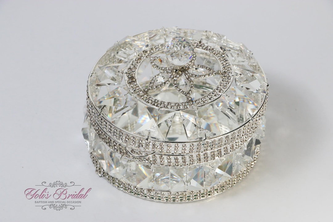 FAST SHIPPIN Beautiful Lasso Box, Wedding Ring Box, Round Shaped Box ...