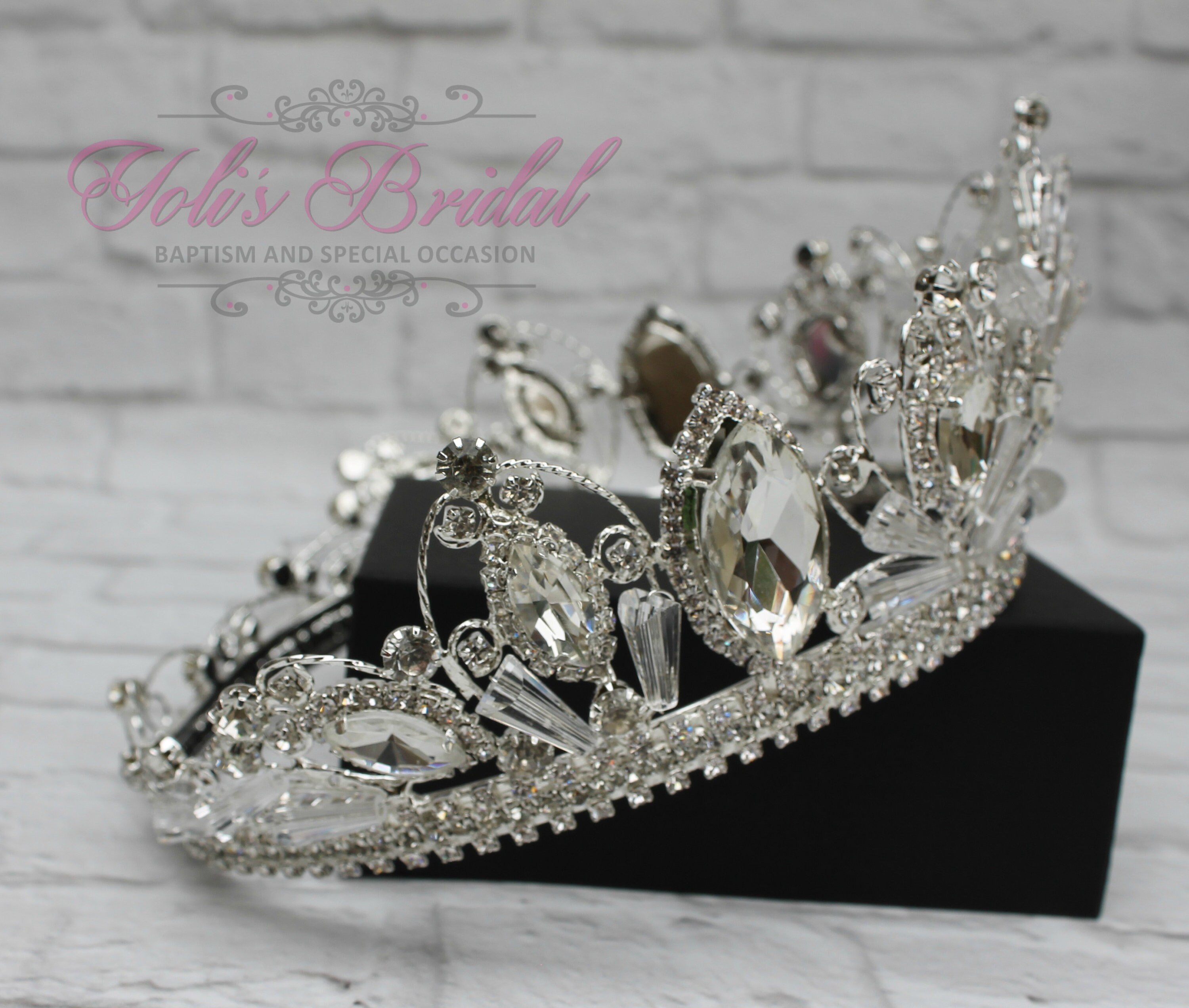 FAST SHIPPING!! Silver Gold Little Girl Round Crown, Royal Crown, Full ...